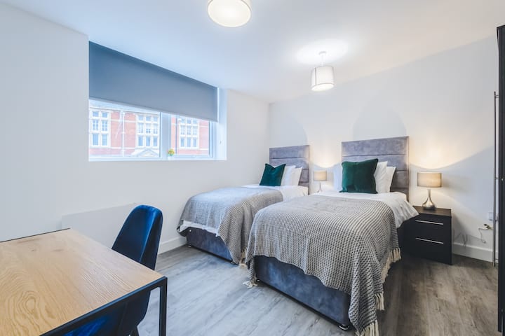 6 The Regent Circus Apartments - Swindon