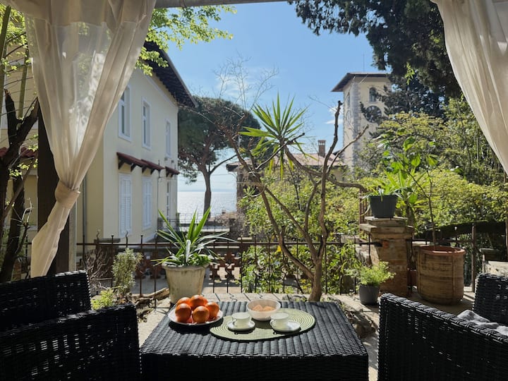 Apartment Niko, Private Garden, Wifi - Opatija - Opatija