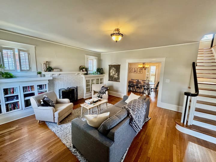 3 Bedroom Historic Home Walking Distance To Market - High Point, NC