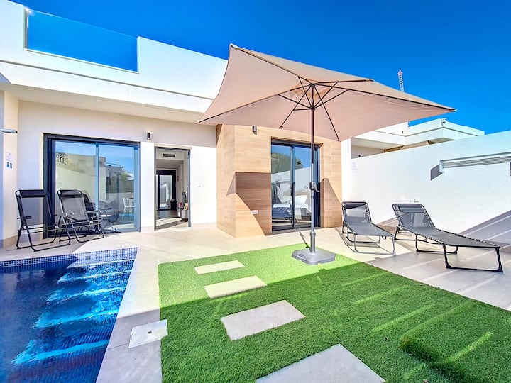 Villa With Private Pool And Roof Terrace - La Manga