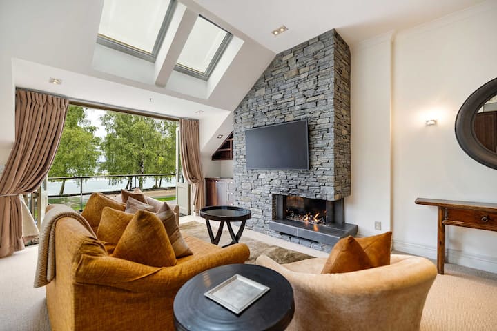 Creighton 2- Spacious Lakeshore Apartment - Queenstown