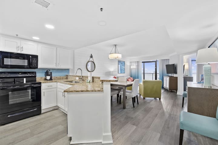 Family Resort! 3 Br Oceanfront Condo,sleeps 8 - Myrtle Beach, SC