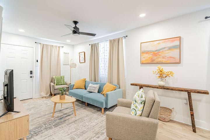 Midcity Charming House Near Trolley Canal W Luis - Metairie, LA
