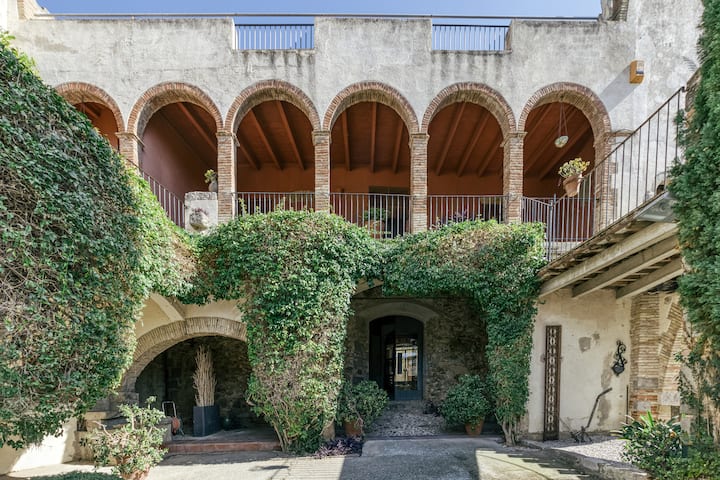 Apartaments Can Gibert - Muralla - Sant Pere Pescador