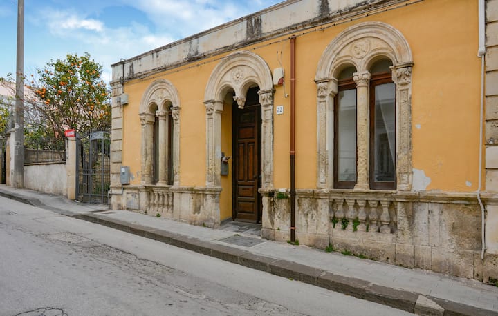 3 Bedroom Nice Home In Siracusa - Syracuse