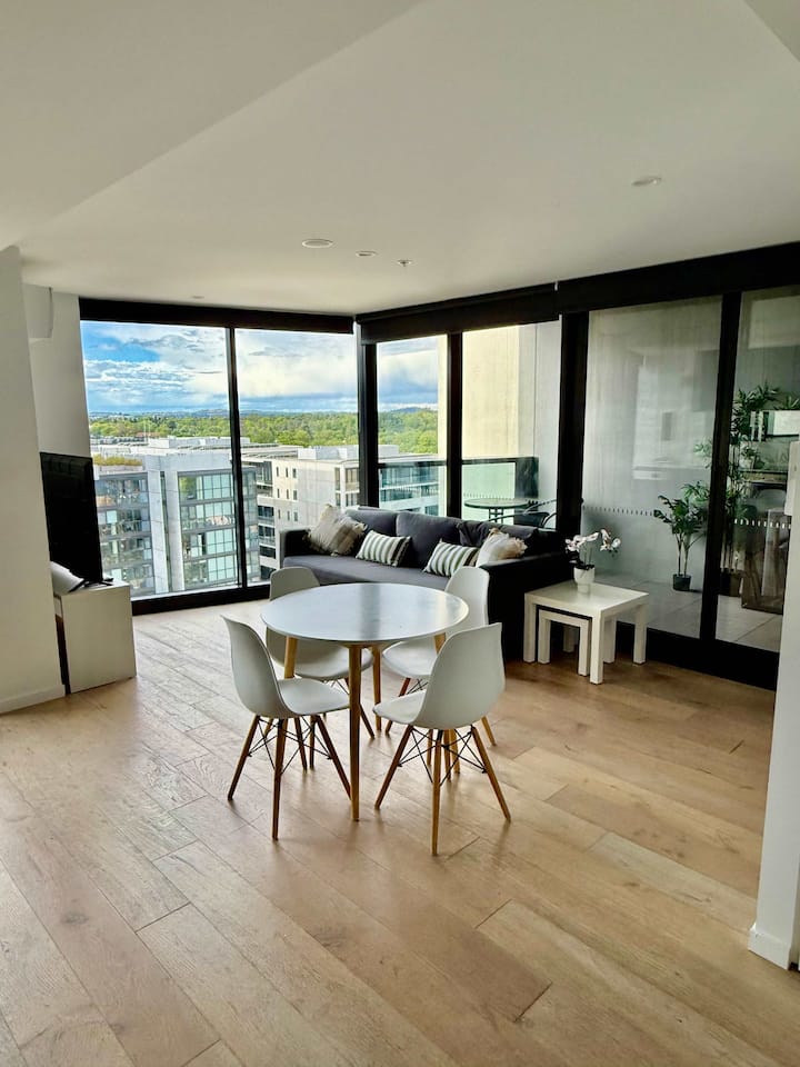 Stylish Apartment In Canberra Cbd - Canberra