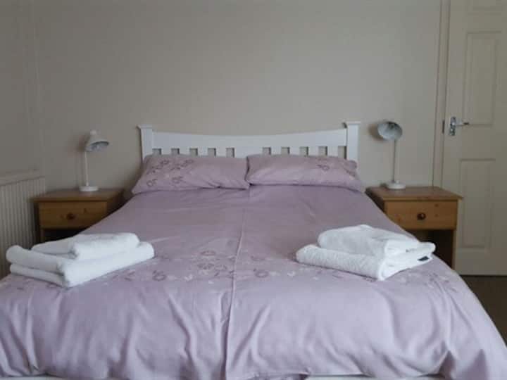 Modern Double Room In Coastal East Devon - Axminster