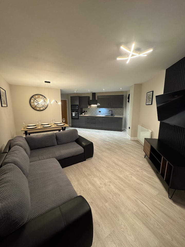 267 | Stylish 2-bed Apartment - Cardiff