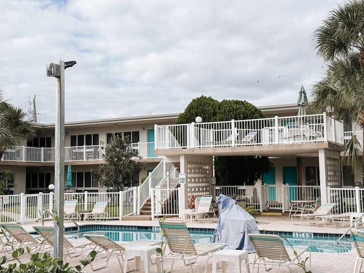 Floranada Beach Street 1br Condo - Pompano Beach, FL