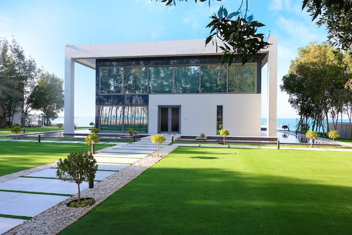 Nurai Island’s Overwater Paradise: Luxury Retreat - Abu Dhabi