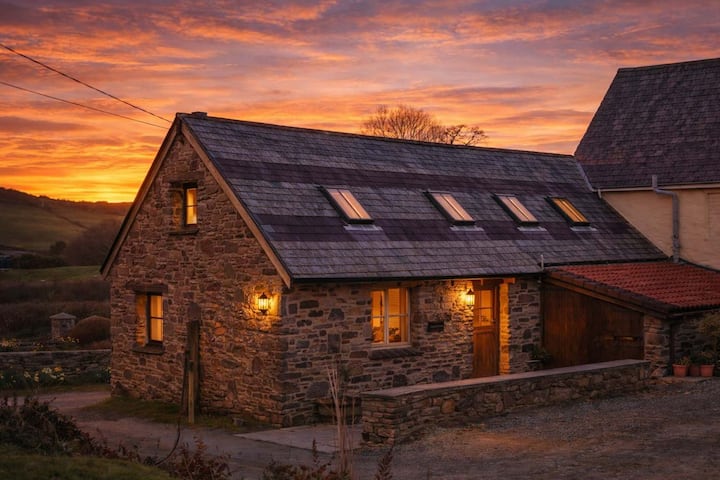 Comfy Luxury Barn | Beaches, Ev & Log Burner - North Devon