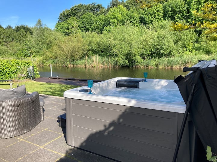 Scandinavisch Nr. 221 | 8 Pers. Jacuzzi - Zeewolde