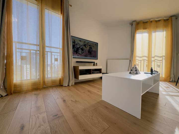 Palymo La Défense-apt Standing - Courbevoie