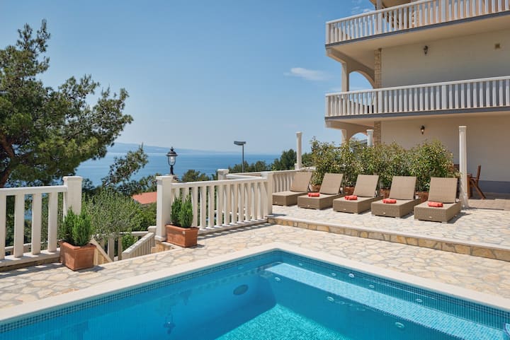 Heavenly Dream House With Pool - Apartment For 8 P - Omiš