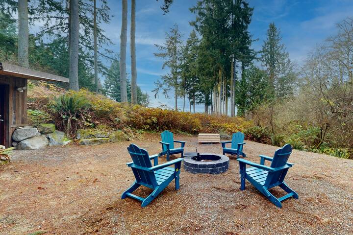 2 Br Cabin With Hood Canal Views - Kitsap Memorial State Park, Poulsbo
