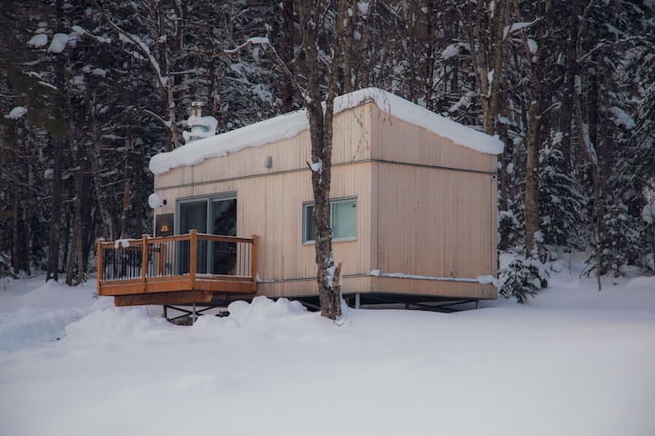 Solstice 1 | Micro-cabine à La Montagne - Quebec