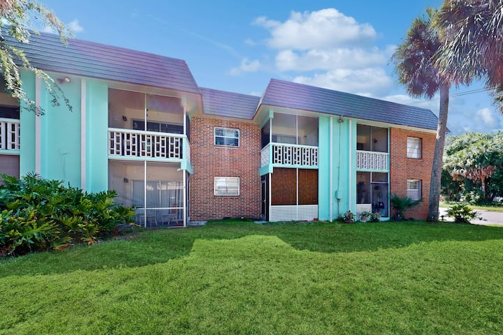 Heart Of Downtown With A Lake View - Mount Dora, FL