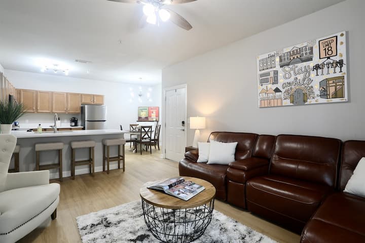 Newly Renovated! Walk To Campus! "Another Spot Tha - Oxford