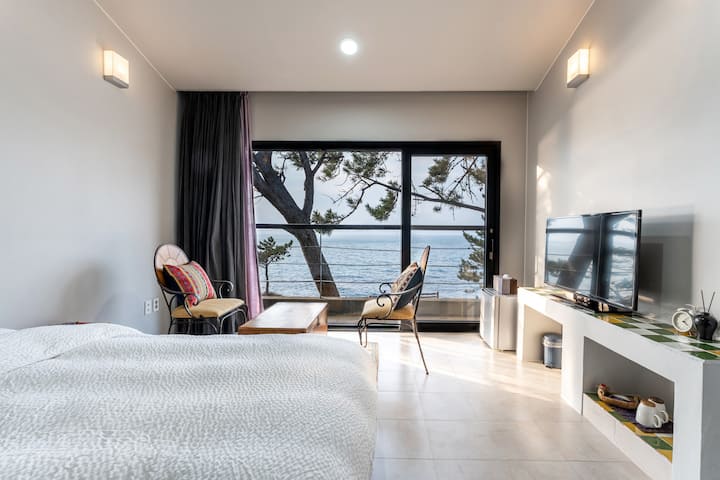 #애월앞 #카페거리 #올레길 #공항30분 독채 - Jeju-si