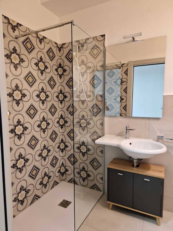 Stanza Farina Con Bagno - Tortolì