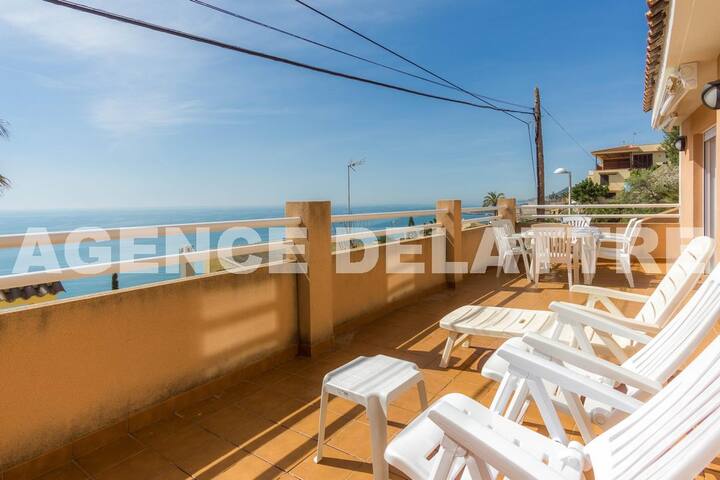 Appartement Duplex , Vue Mer, Garage Privé , Wifi, - Peñíscola