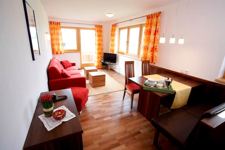 Ferienwohnung Rosengarten, 55m², 2 Schlafzimmer - Reit