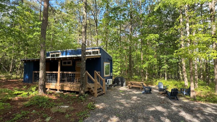 Tiny Cub House On 1.7 Acres | Wi-fi | Dog Friendly - Mentone, AL