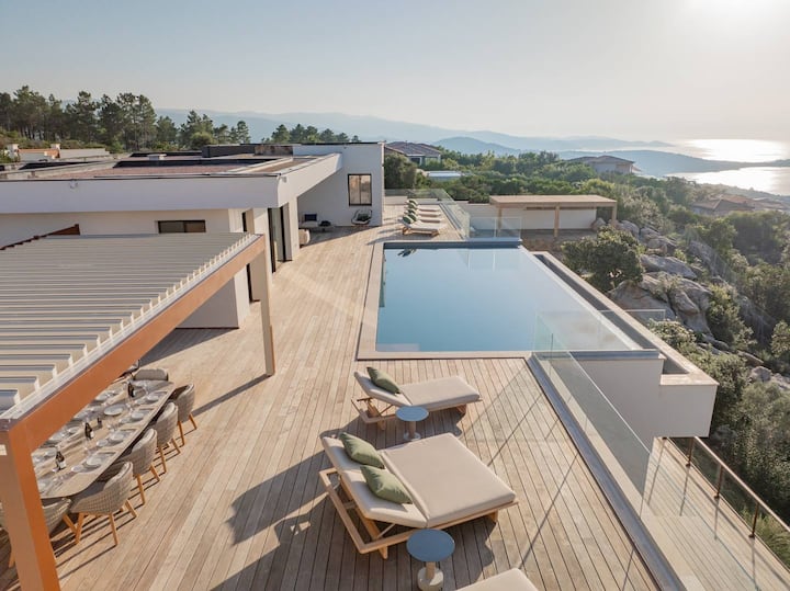 Villa Arielle- 5 Chambres, Piscine, Jacuzzi, Vue M - Corse-du-Sud