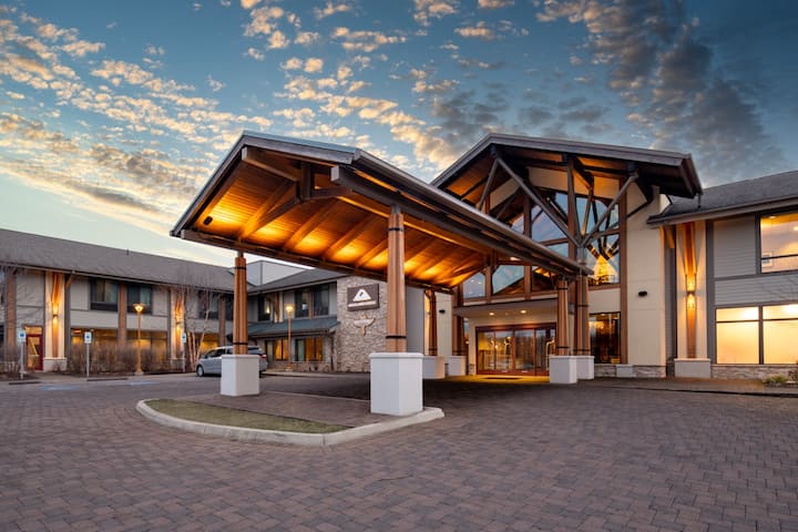 Highland Queen Suite | Comfort & Resort Access - Emmitsburg, MD