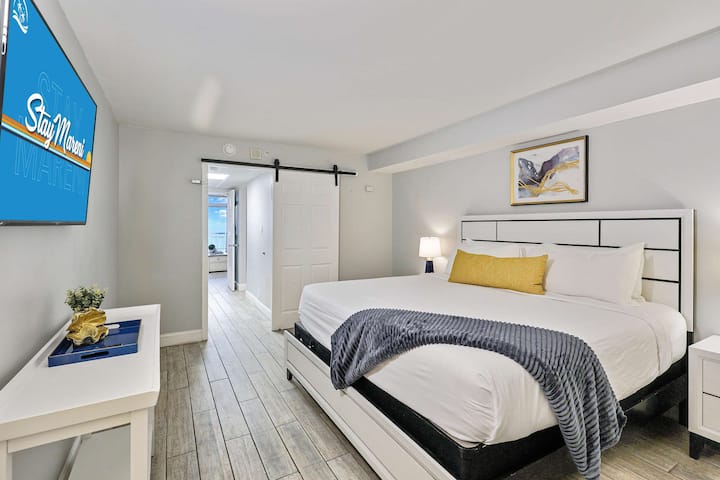 Vermosa By Staymareni - Oceanfront Suite - Myrtle Beach, SC