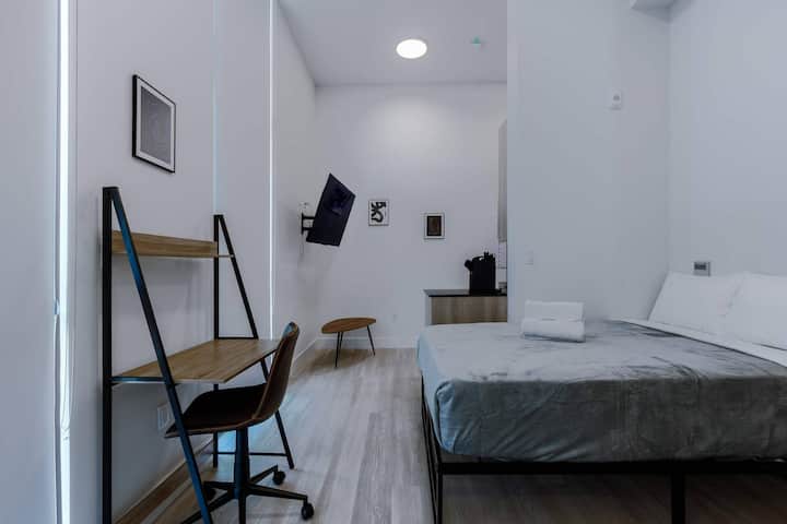 Saffron | Balcony Access Studio Near Beach & Town - Miami, FL