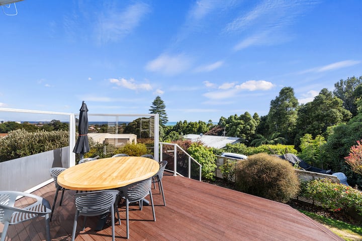 Seaside Weekender - New Plymouth Holiday Home - Taranaki