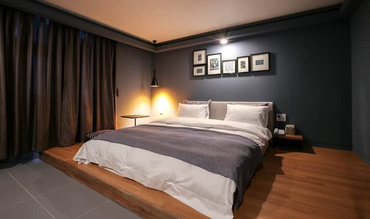 #안마의자 #브라운도트 #호텔 #모던 Royal Family헬스케어 - Busan