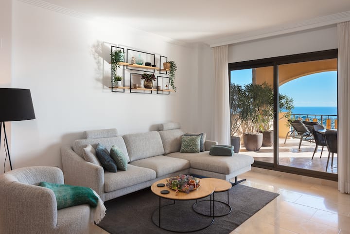 Deluxe 2-bedroom With Breathtaking Views - Costa del Sol