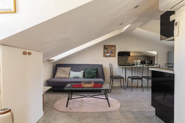 Perchoir Dans La Vieille Ville - Nice