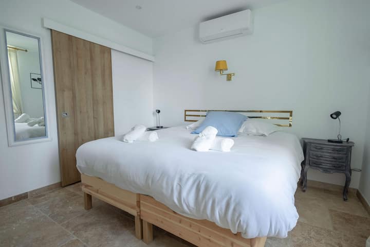 Chambre Double Lit 160 - Vaison-la-Romaine