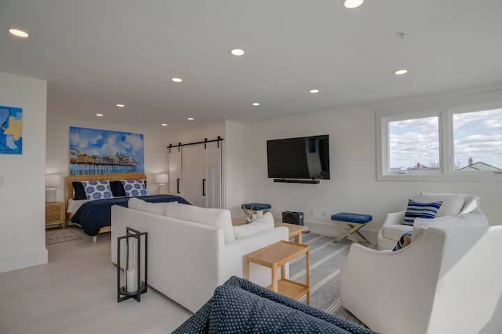 Ocean View Luxury Condo With Rooftop Lounge - Old Orchard Beach, ME