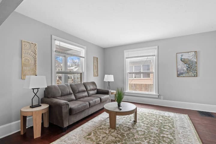 King Suite, Firepit, Bsmnt, W/d! - Davenport, IA