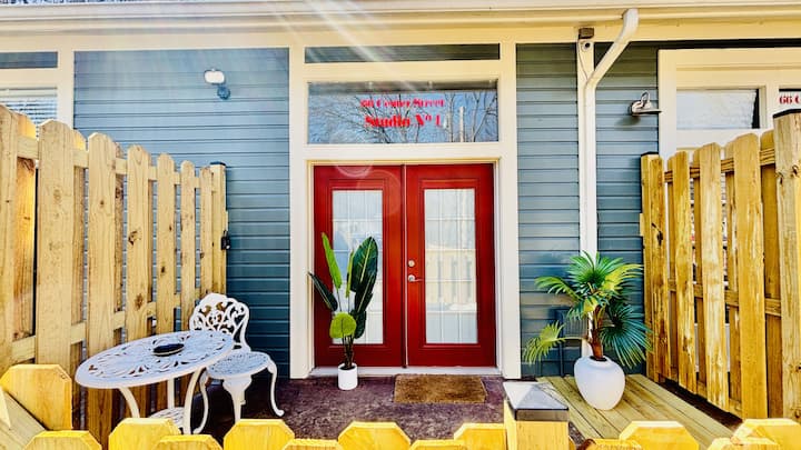 Downtown! Free Parking+wifi 66 Center Studio No 1 - Eureka Springs, AR