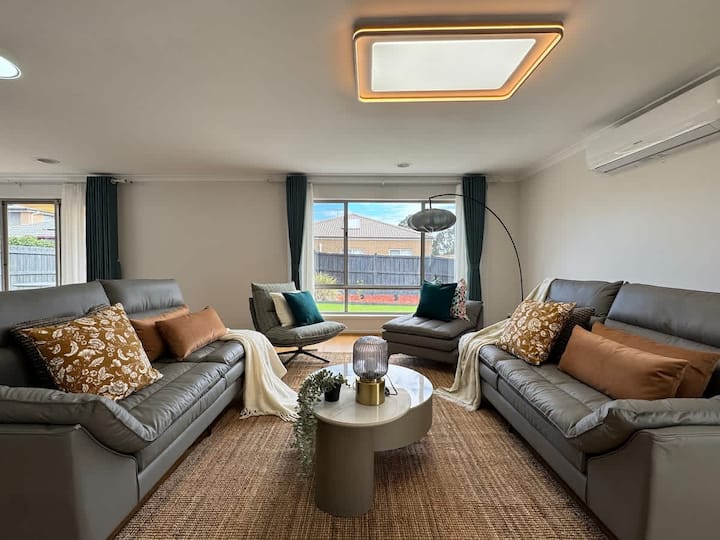 Spacious 4b House In Pointcook - Point Cook