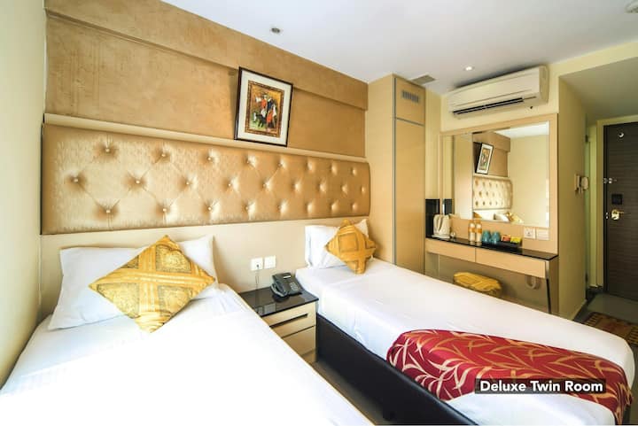 Comfort Deluxe Twin Room With Street View - Geylang