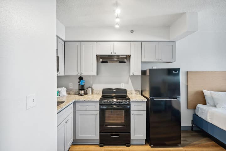 Coastal Dream! 3 Comfortable Units, Outdoor Pool - Panama City Beach