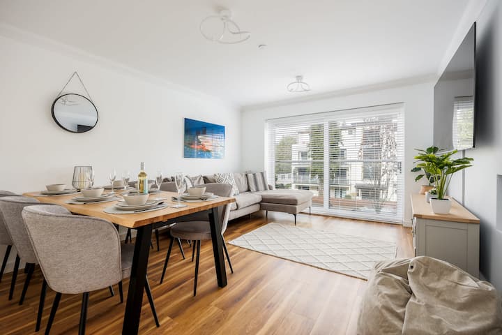 Oasis - Short Drive To Bournemouth Beach - Bournemouth