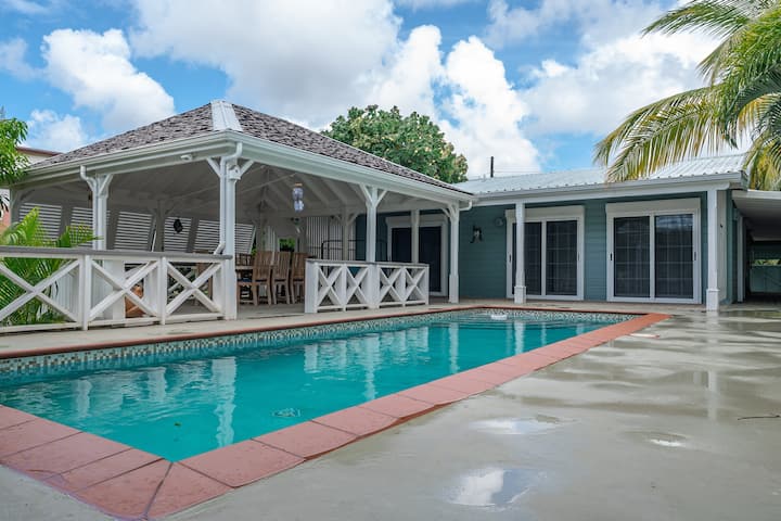 Blissful Tropical Escape - Antigua and Barbuda