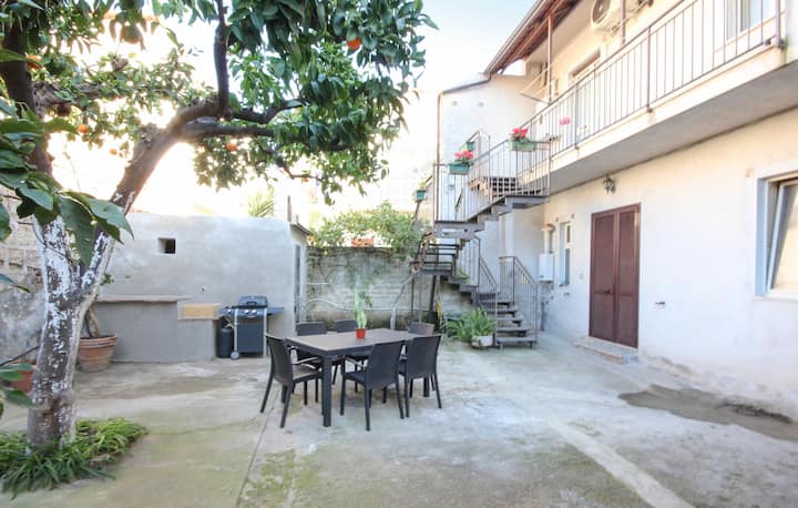 Nice Apartment In Mondragone With Wifi - Baia Domizia