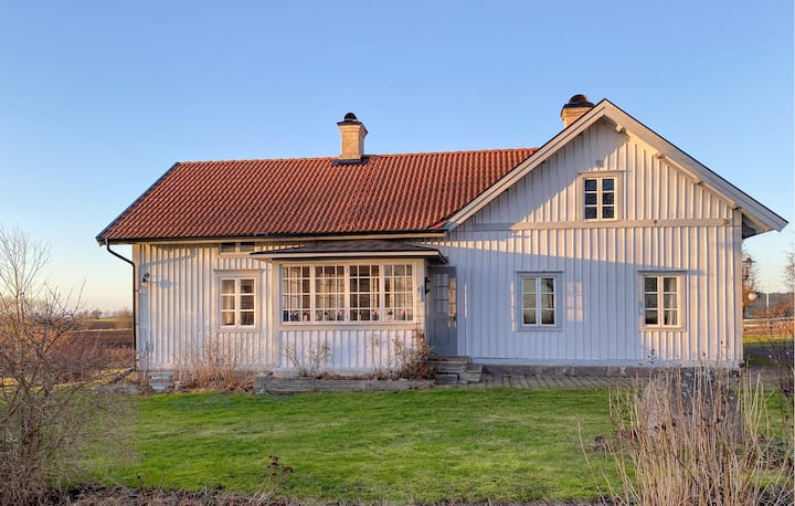 3 Bedroom Nice Home In öDeshög - Ödeshög