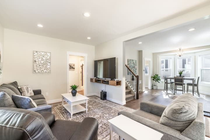 Prime Downtown Cda Stay | Walk To The Resort - Coeur d'Alene, ID