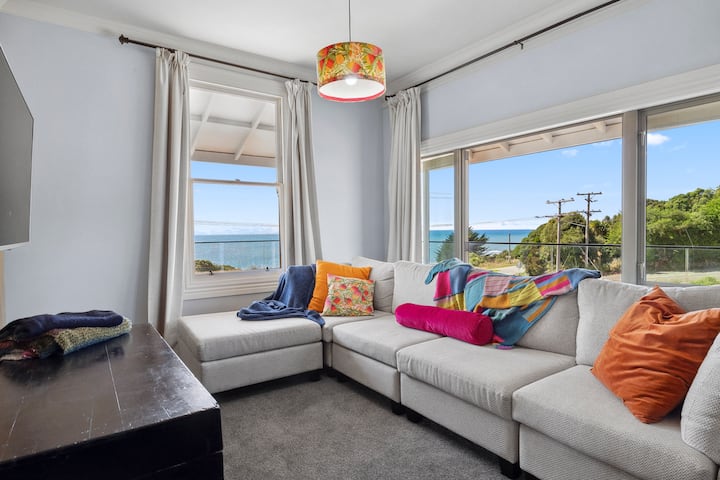 Moeraki Beachfront - Sea Views &Amp; Boat Parking - Hampden