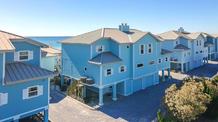 Gorgeous 4 Bedroom/4 Bath Gulf Front Town Home At - Pensacola Beach, FL