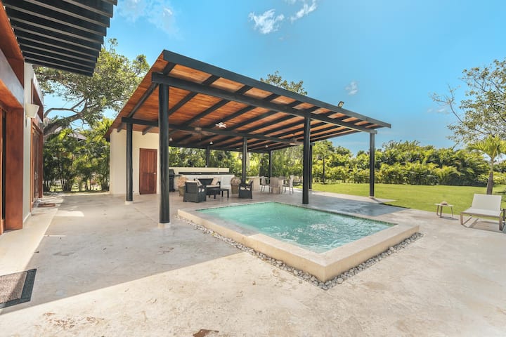 Amazing Villa With Private Patio / Bbq In Cap Cana - Punta Cana